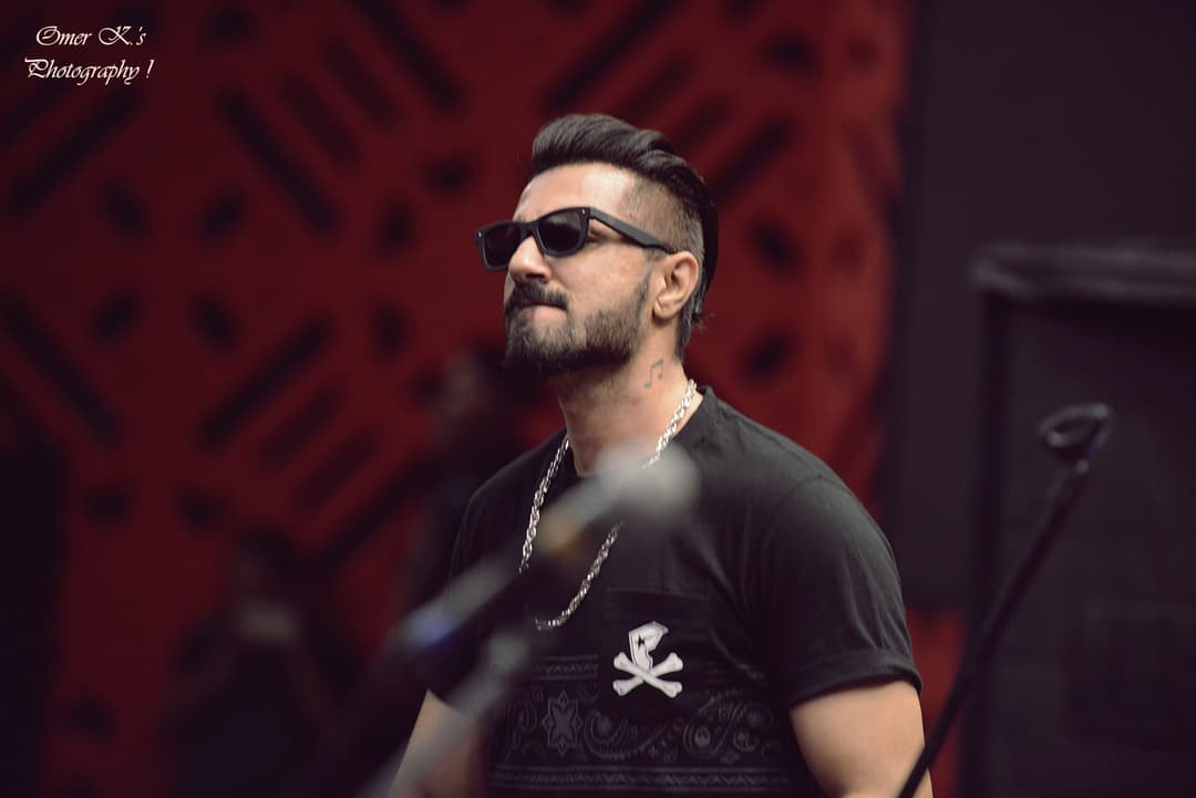 Mustafa Zahid - Official Website | Pakistani Singer & Lead Vocalist of ...